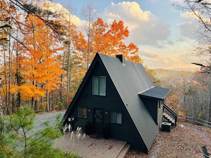 Cozy A-frame | Quick Drive To Blue Ridge | Hot Tub - Mineral Bluff, GA