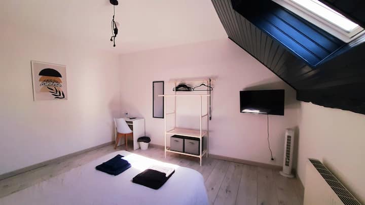 Gite La Casa - Chambre 2 - Revin