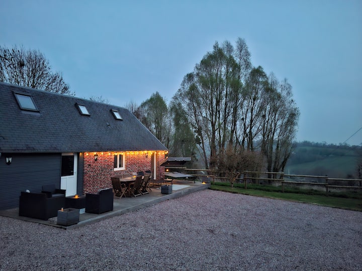 Charmante Petite Maison. - France