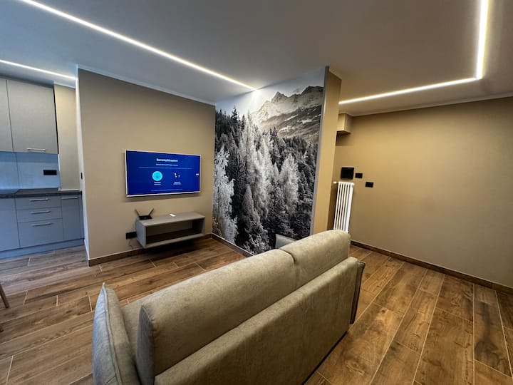Appartamento Moderno Centralissimo Ad Aosta - Aosta
