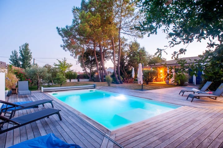 Villa Hautes Mers, Heated Pool & Large Garden - Vendée