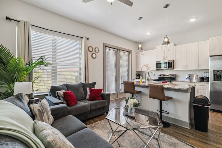 Trendy, Modern And Cozy 1 Bed/bath Apt At Frisco - Frisco, TX