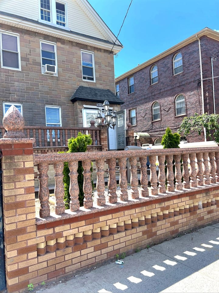 7beds Jfk Aprt/lux Apt/mnhat-train/65tv/game/park - Flushing - Queens NY