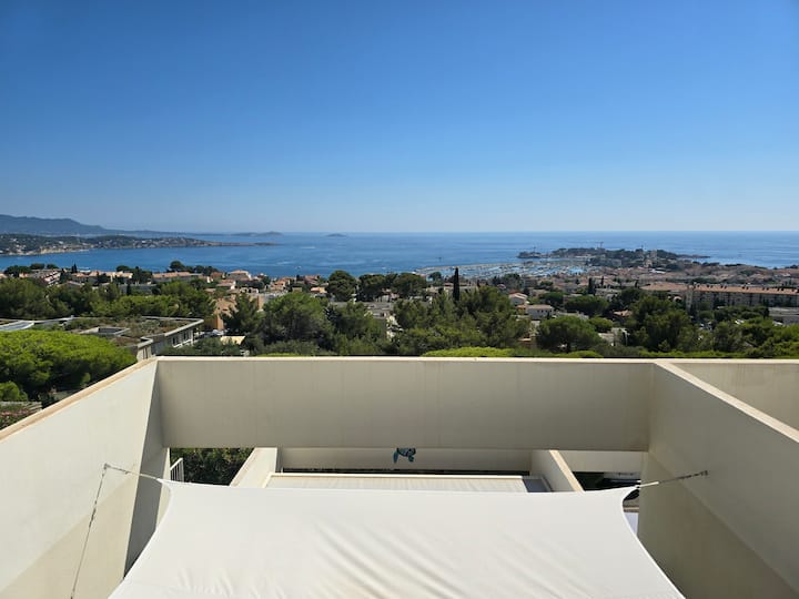 Appartement Climatisé Avec Terrasse Et Superbe Vue - Bandol