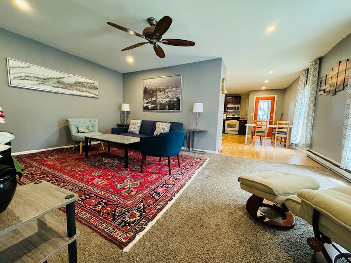 Cozy, Quiet And Homey Apartment. - Norwich, CT