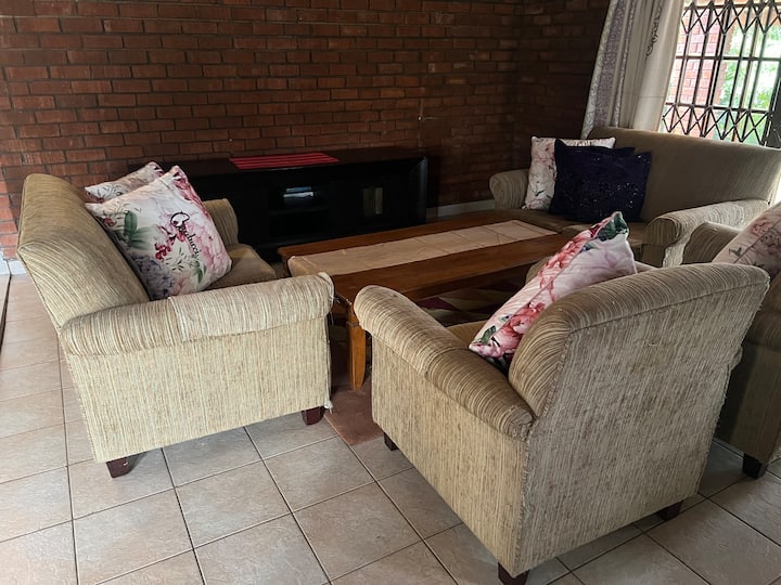 A Cozy Home Away From Home - Eshowe