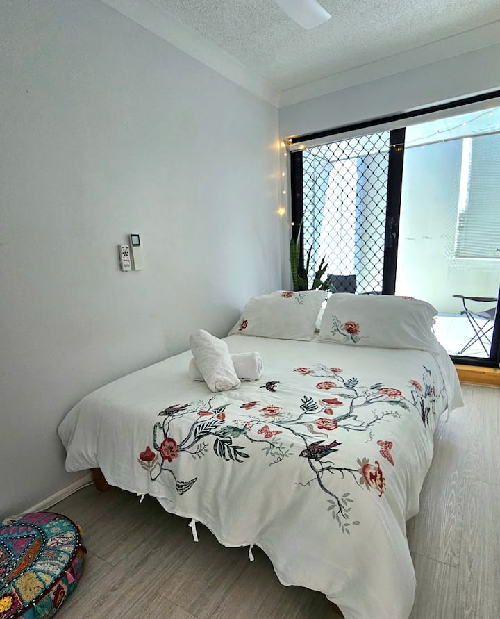 Peaceful Stay By The Beach - Gold Coast