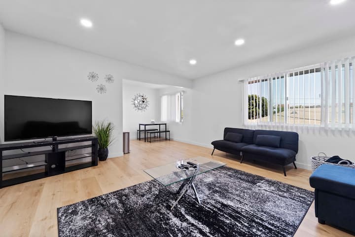 Your Home Away From Home - Norwalk 2b1b - South Gate, CA