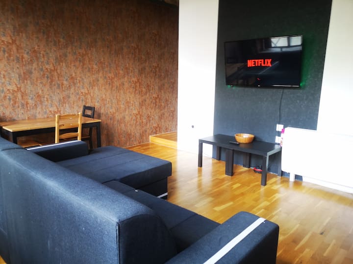 Spacious 2 Bed Apartment In Iconic Lister Mills - Bradford, United Kingdom