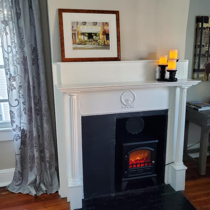 City Point Serene Historic Retreat By The River - Fort Lee, VA