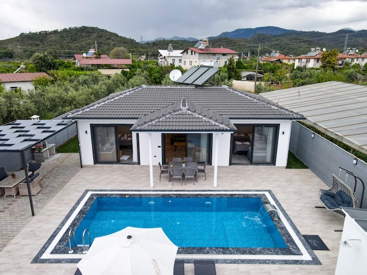 Villa Zümrüt Havuzlu Jakuzili2+1 - Fethiye