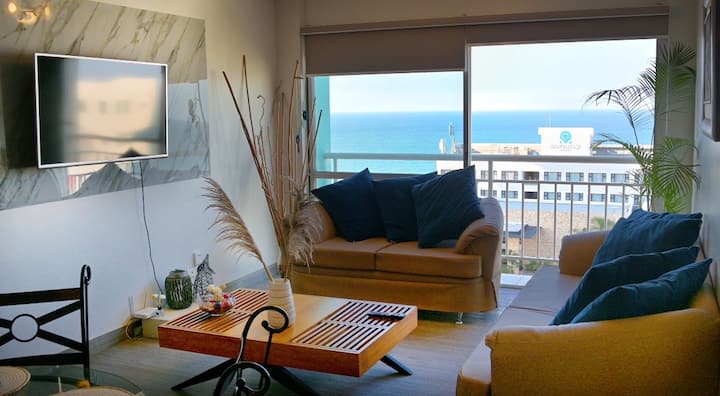 ÚLtimo Piso, Vista Al Mar Con Parqueo Y Piscina - Manta