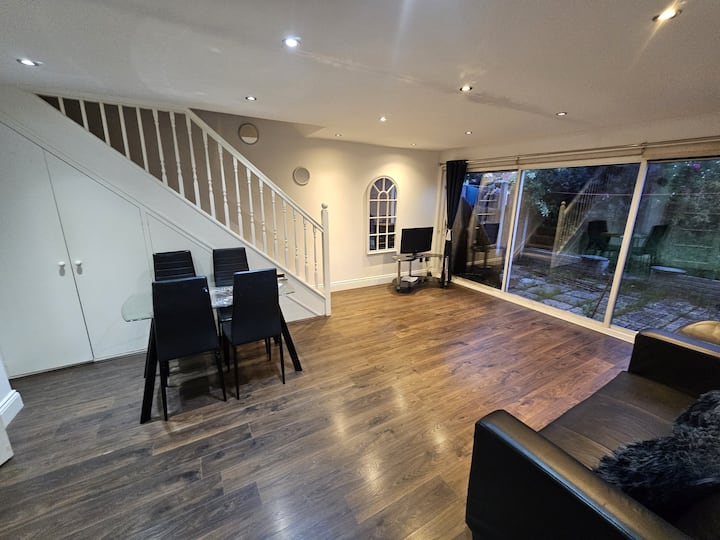 Masterroom, Zone 4 Close To Tube - Ilford