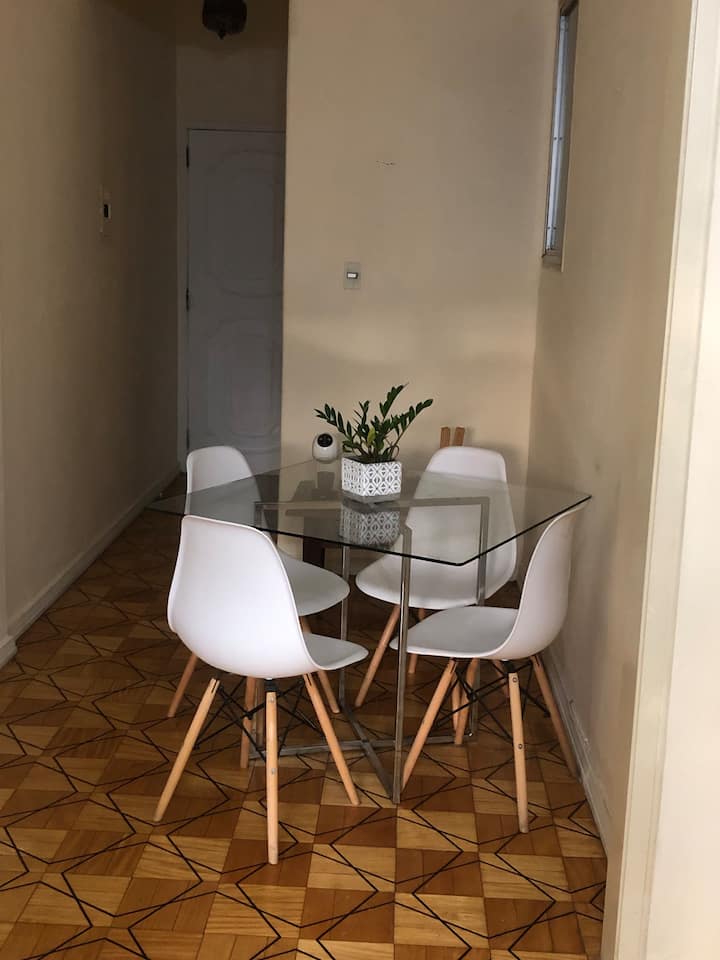 Quarto Suite Vista Mar Em Copacabana. - Brasil