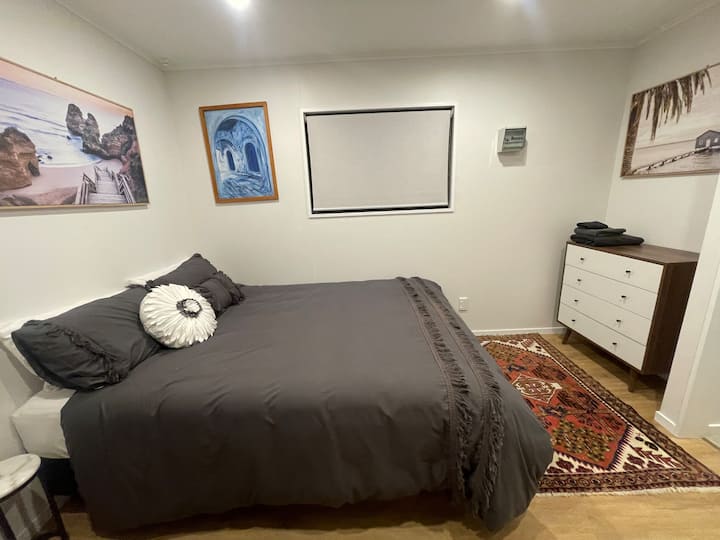 Charming Albert Town Guesthouse - Wanaka