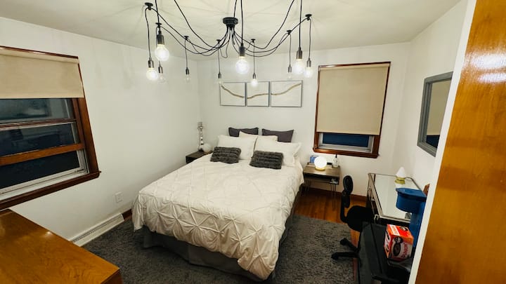 Peaceful Room For Rent - New Haven, CT
