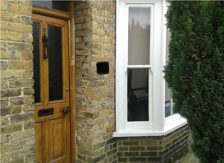 Cosy Home In Canterbury. Ideal Spot For A Base. - Canterbury