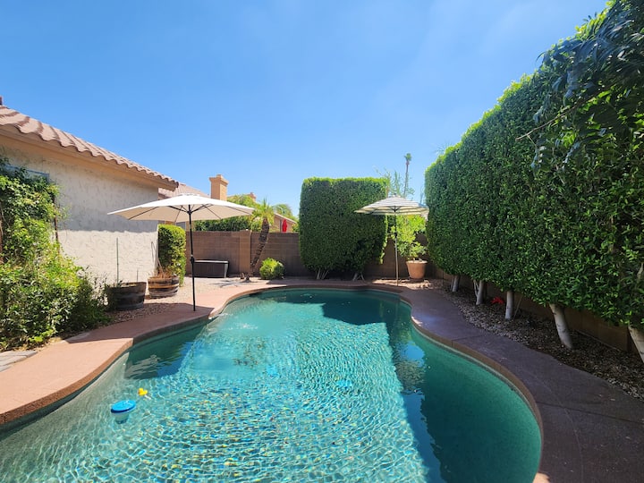 Private Pool Huge Space For Families - Gilbert, AZ