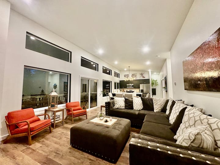 Lakefront! Paradise Pad @ Beaver Lake, Sleeps 14 - Arkansas