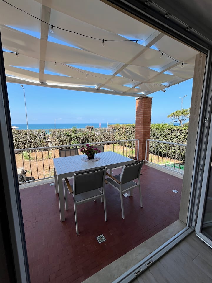 Sea Breeze Apartment Ground Floor - Anzio