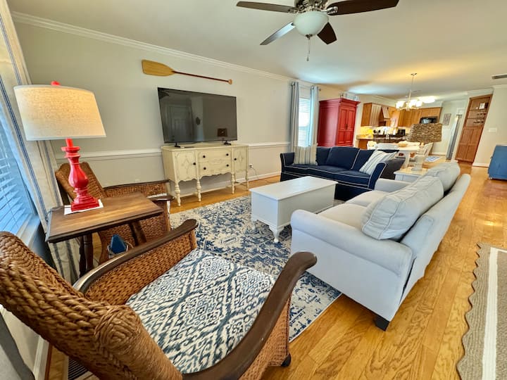 Gracie-bay 39th St Dog-friendly 2 Kings - Oak Island, NC