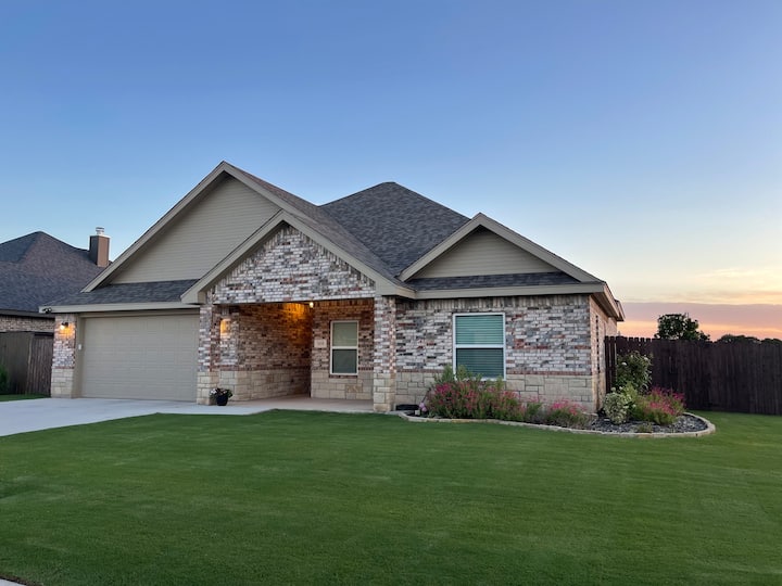 Heritage House - New, Quiet Home Near Acu - Abilene, TX