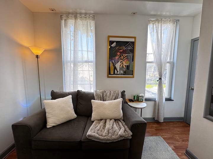 Cozy And Historic 1bed Apt In Vibrant West Town - Lincoln Square - Chicago