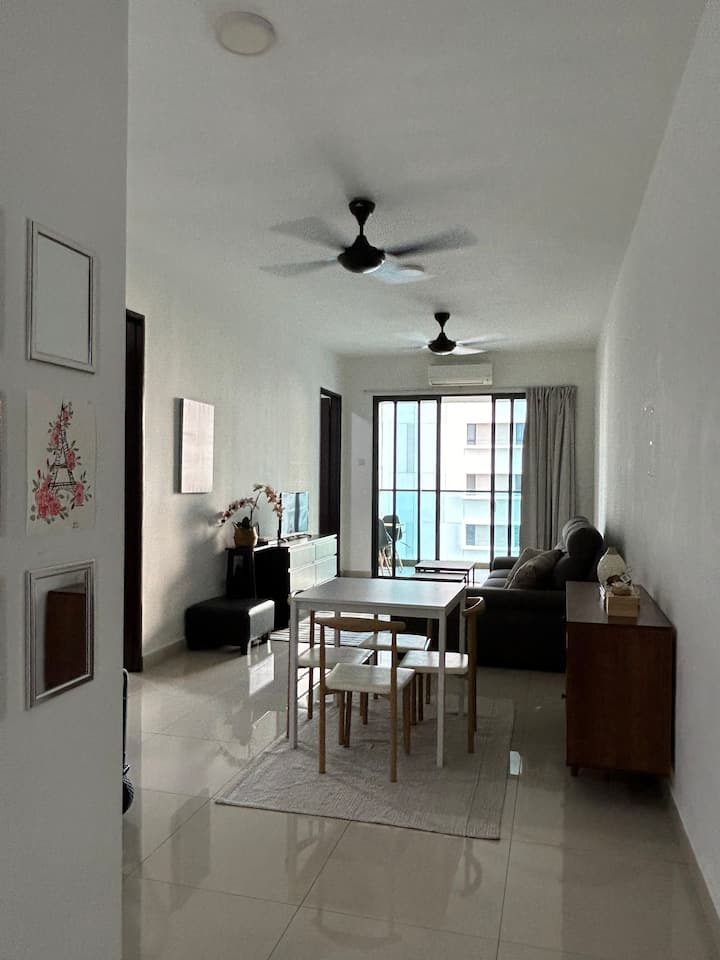2br Condo 5km To The Mines & Cheras, 10km To Upm - Kajang