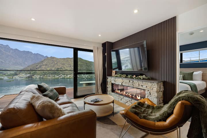 Summit Haven – Centre | 5br New Build | 2 Spas - Queenstown, New Zealand