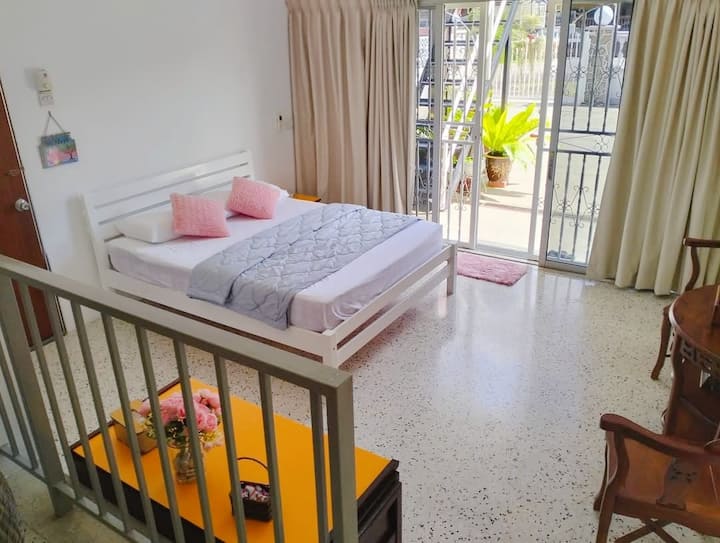 阳台民宿 16terrace

舒适三人房 - B房 - 