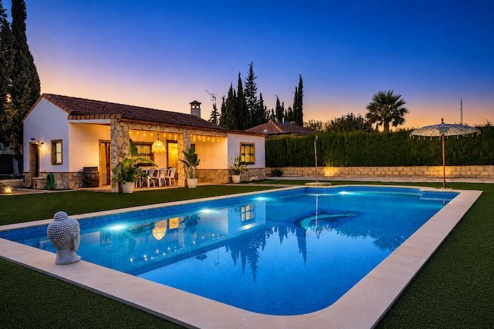 Can Pines
Villa Exclusiva Con Piscina En Sevilla - Morón de la Frontera