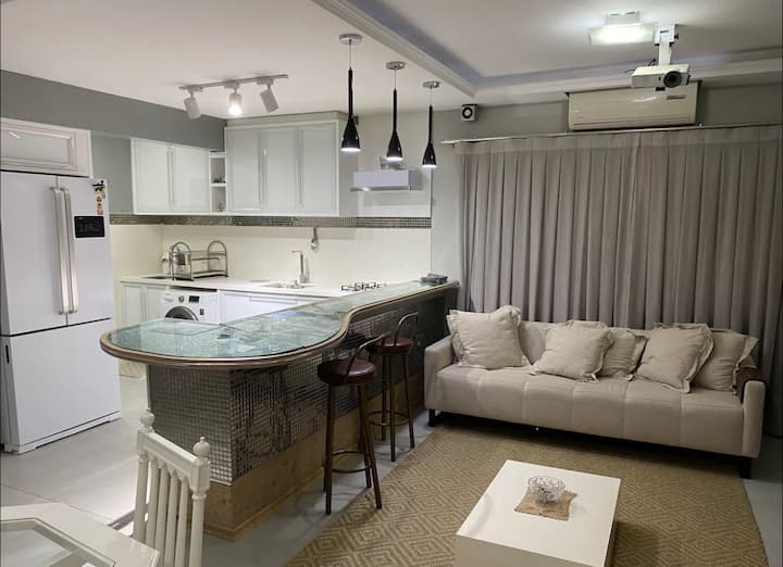 9- Lindo Apto No Coração Da Cidade! Perto De Tudo! - Florianópolis