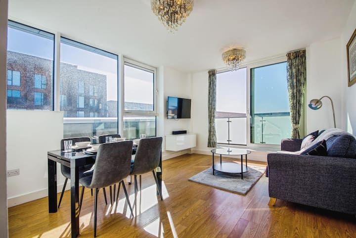 3 Bedrooms Penthouse Flat With Terrace - Londra