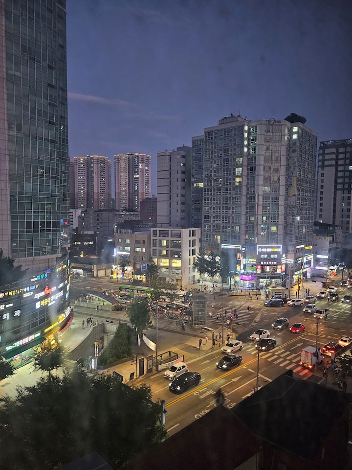오픈할인#신축/동묘앞역30초/홍대/동대문ddp/명동/이태원/종로/경복궁/공항버스#멋진야경# - 코엑스몰