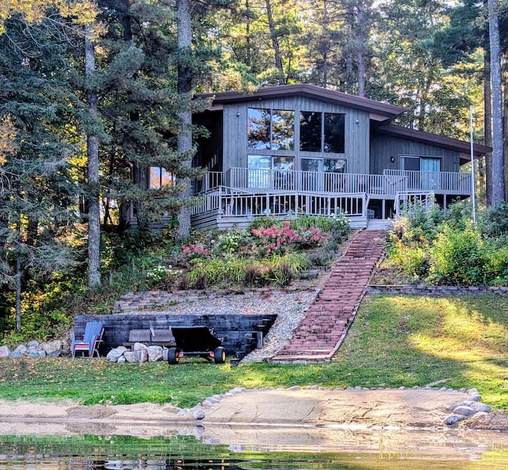 "The Loon" On 11th - Nevis, MN