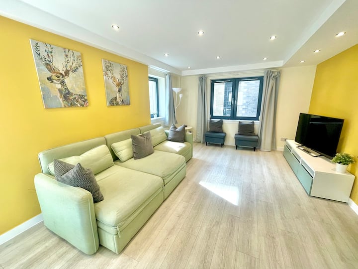 Heart Centred 2 Bedroom Royal Mile Flat Free Wifi - Edinburgh