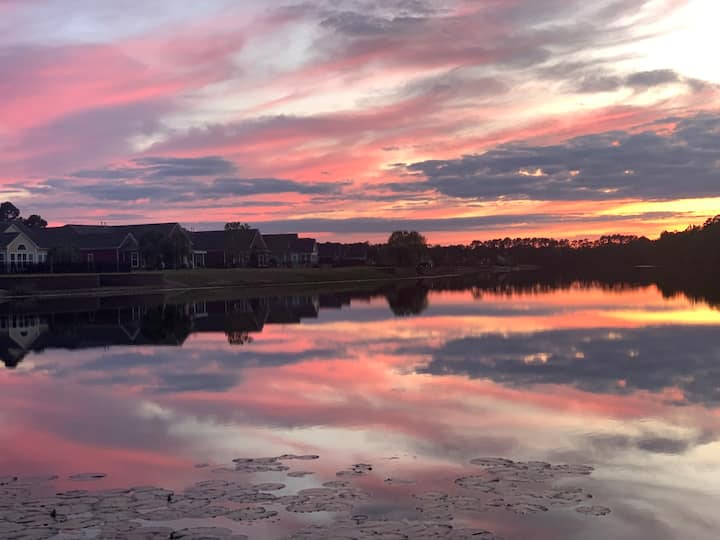 Golf & Beach Resort Condo W/balcony Views & Extras - Coastal Carolina University, Conway