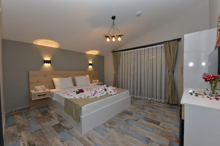 Aileniz Ile Eşsiz Bir Tatil - Bozburun
