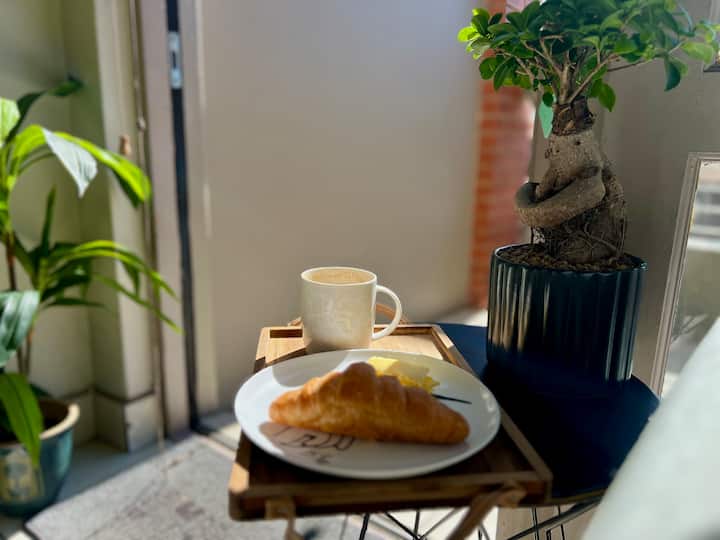 Sandton - Japandi Style 1 Bedroom Loft Apartment - Sandton
