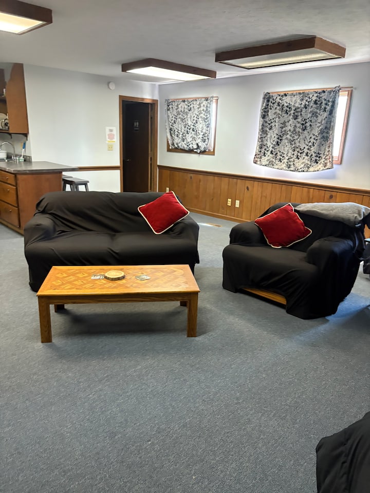 Apartment At The Lot - Salamonie Lake, Andrews