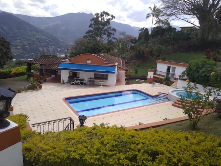 Finca Con Piscina Copacabana - Copacabana