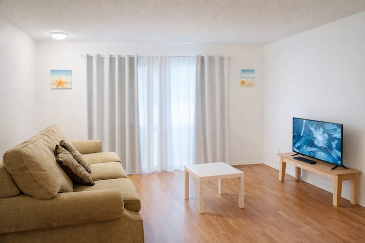 Great Wifi, Full Kitchen, Living Area, Central - Huntsville, AL