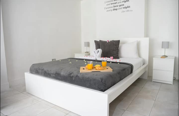 Eshae Living-studio Apartment 2 - Ocho Rios