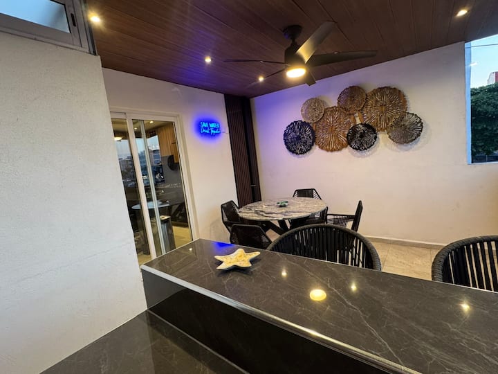 Depa Moderno Con Terraza Y Asador •Cerca De Playa - Manzanillo, Colima, Mexico