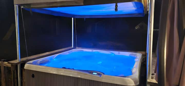 Bear Den- No Smoking/no Pets/stairs/hot Tub Access - Red Top Mountain State Park, Acworth