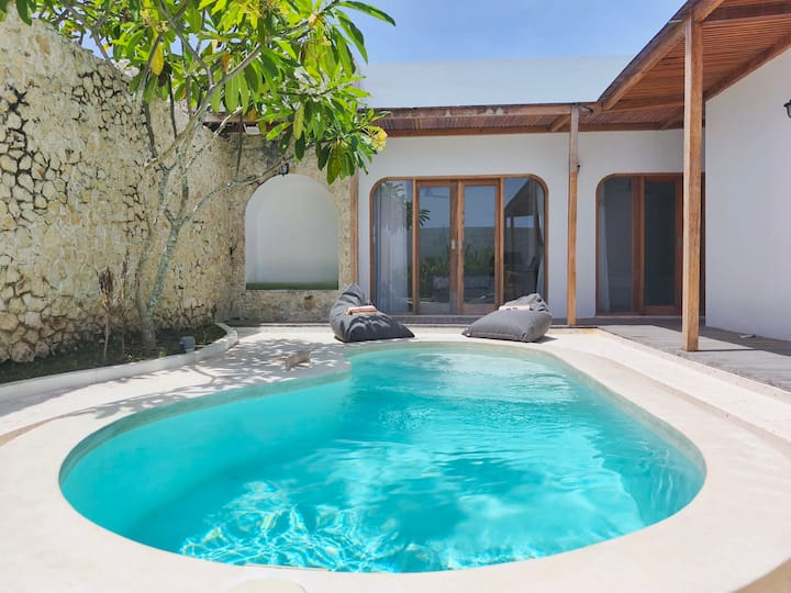 Kuta Mansion 2 - Best Deal In Town, Full Ac, Kuta - Kecamatan Pujut