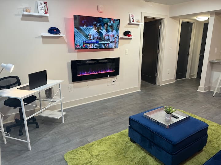 King Suite | 1mi To The Battery + Mins To Midtown! - Smyrna, GA