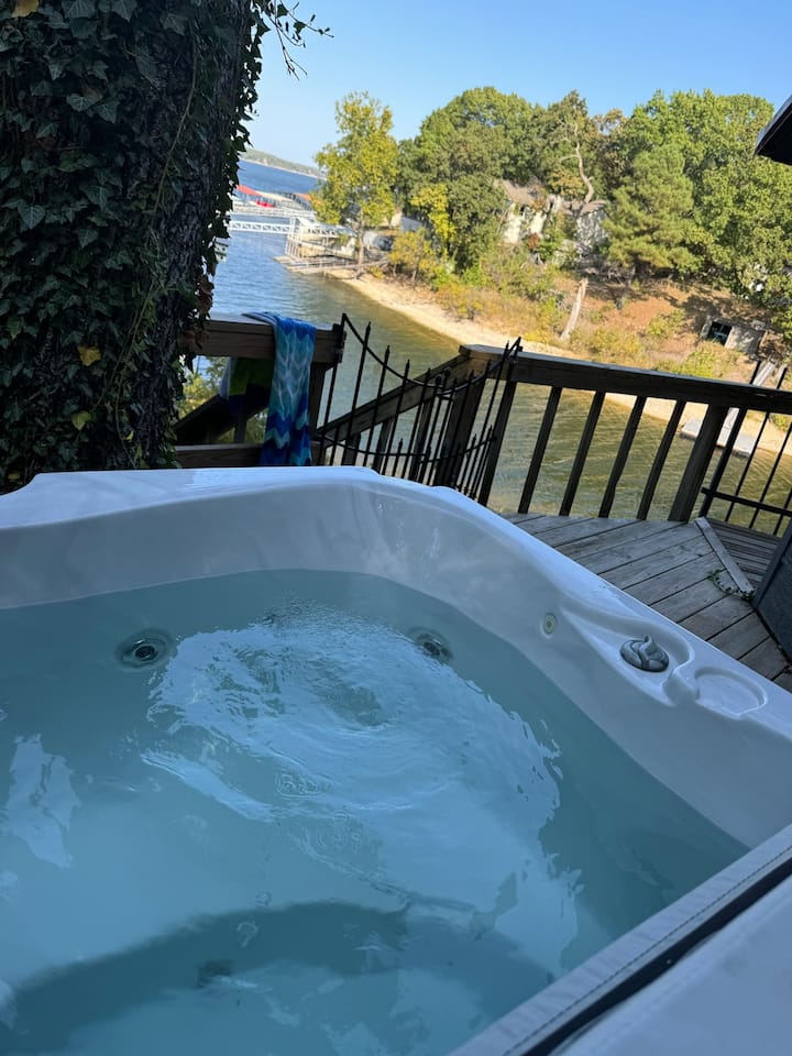 West Hot Tub, Lakeside In Disney @ Tiajuana Cove - Disney, OK
