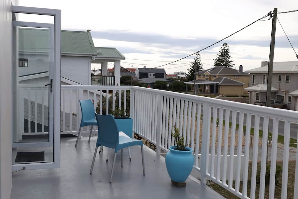 Struis Bay, South Africa Vacation Rentals - Airbnb