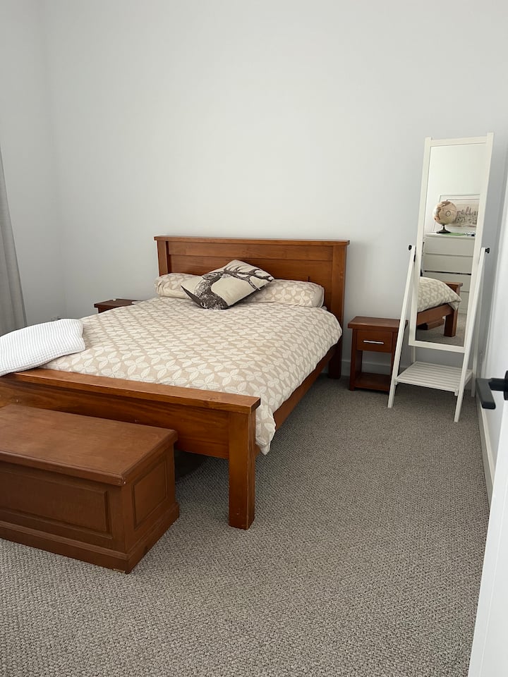 Rent A Room! Close To City! -